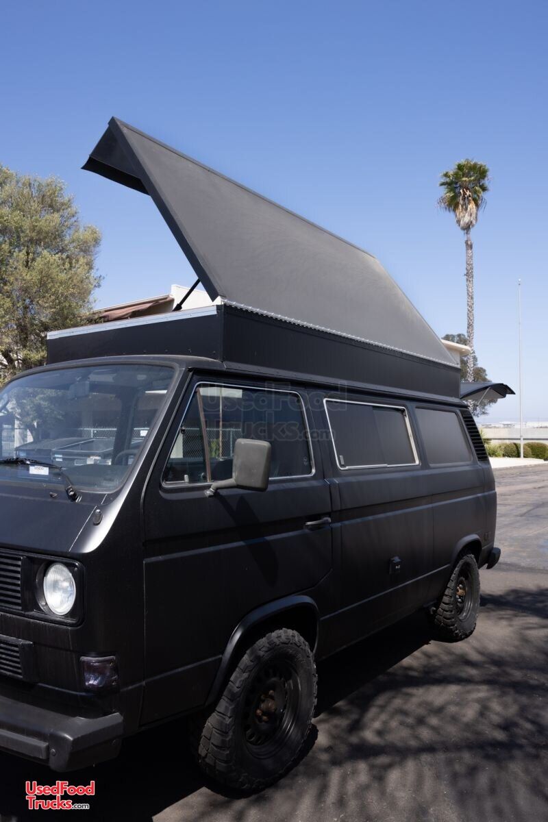Turnkey - Volkswagen Vanagon Custom Mobile Bar and Cafe