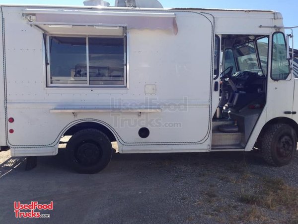 2006 Freightliner MB45 Food Truck / Kitchen on Wheels Working Order