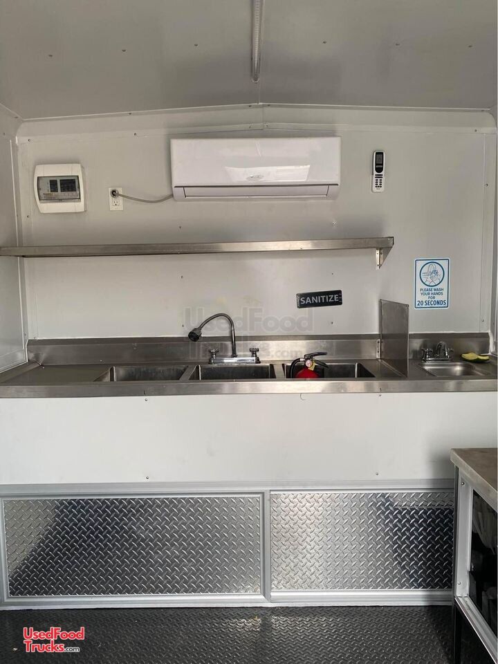 Ready-to-Outfit 2020 Empty Mobile Food Concession Trailer