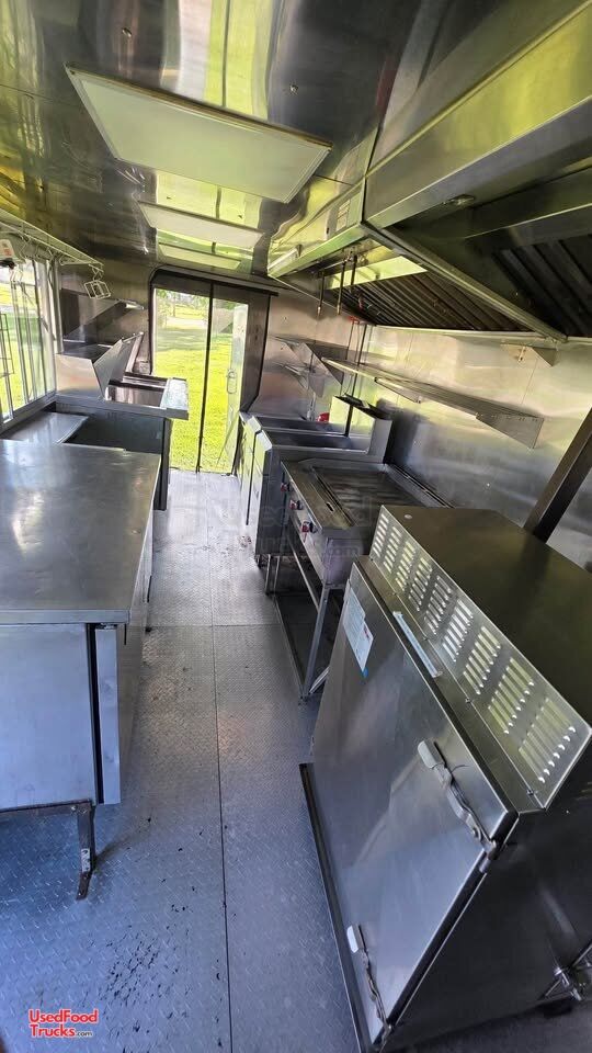 Double Axle Kitchen Food Concession Trailer with Pro Fire System