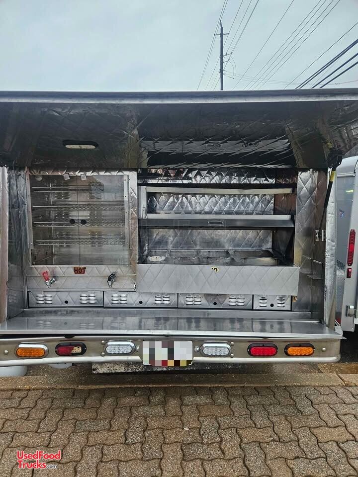 Clean - Isuzu NPR Lunch Serving Food Truck Canteen Truck
