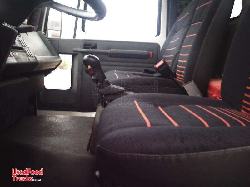 1988 Ford Cargo 6000 Concession / Ice Cream Vending Truck