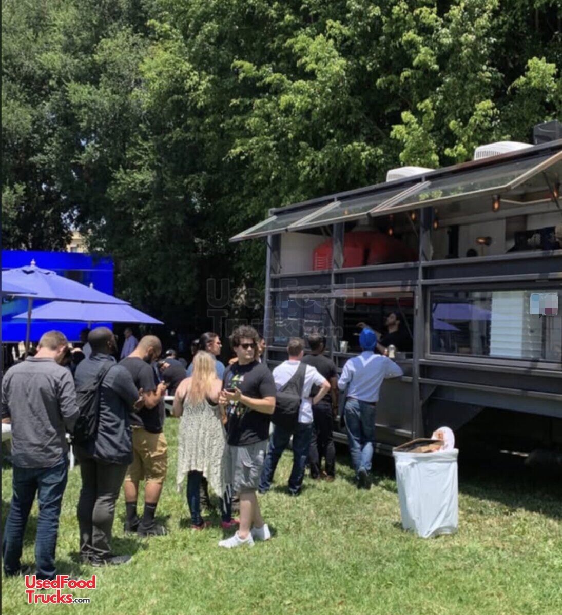 Turn Key One of a Kind 2012 International Wood-Fired Pizza Food Truck