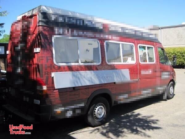 Mercedes-Benz Food Truck