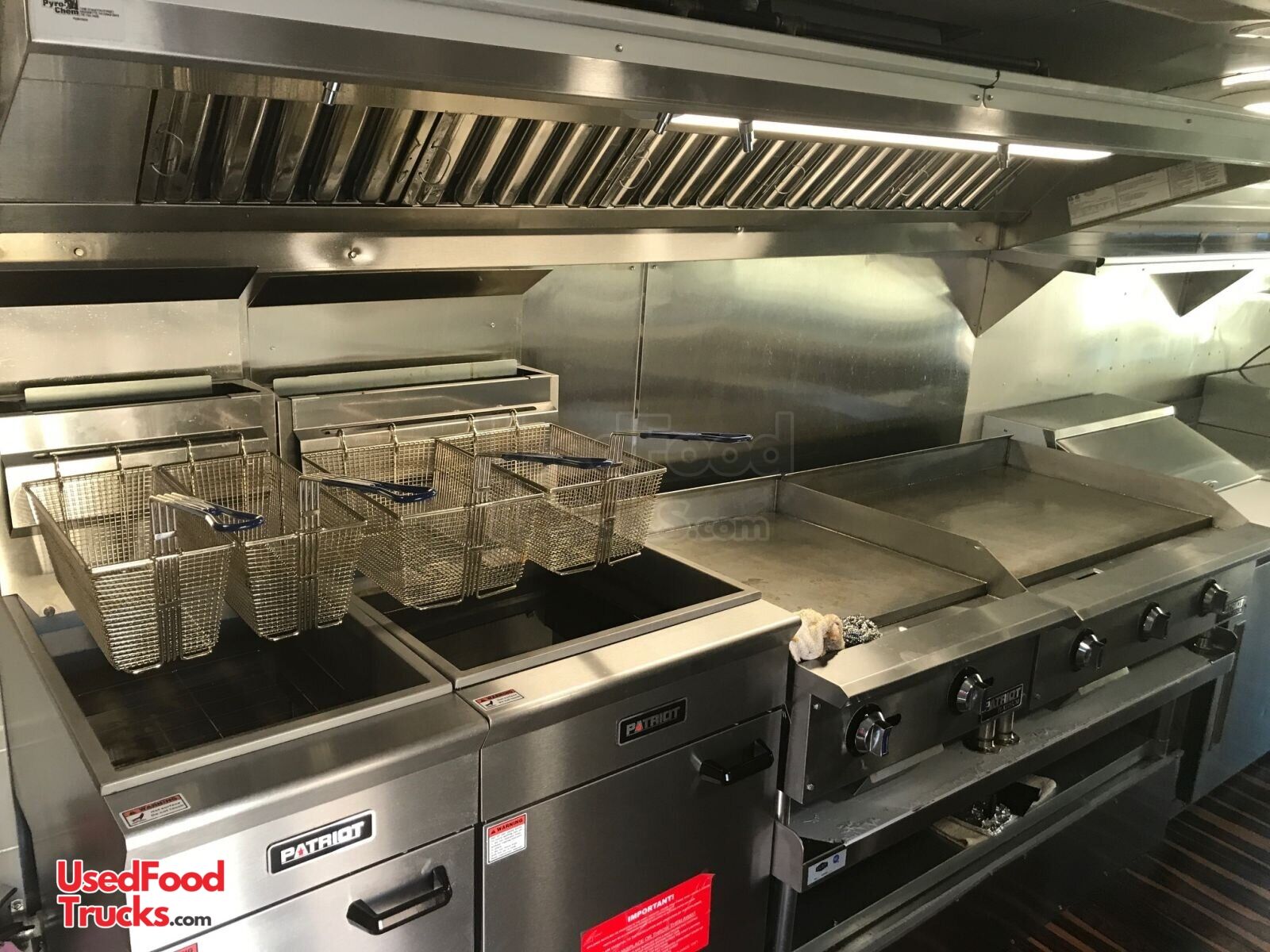 Bluebird Food Bus / Truck