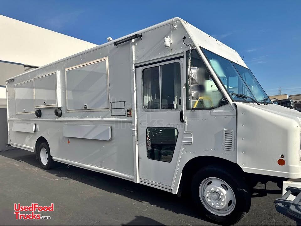 2012 Ford E450 All-Purpose Food Truck with Fire Suppression & HCD Insignia
