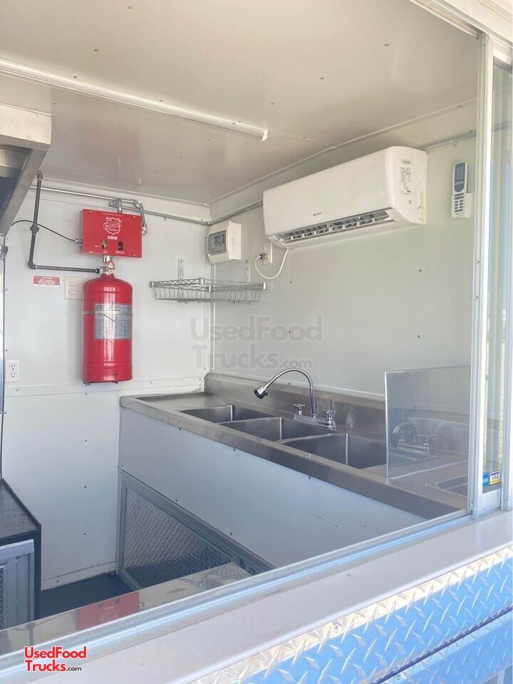 2020 - 10' Lightly Used Kitchen Trailer with Pro Fire Suppression System