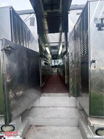 Well Equipped - All-Purpose Food Truck Mobile Food Unir