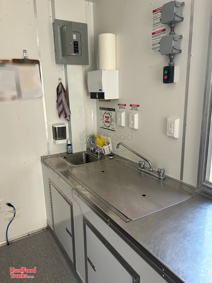 Turnkey - 2023 Pizza Food Concession Trailer Mobile Vending Unit